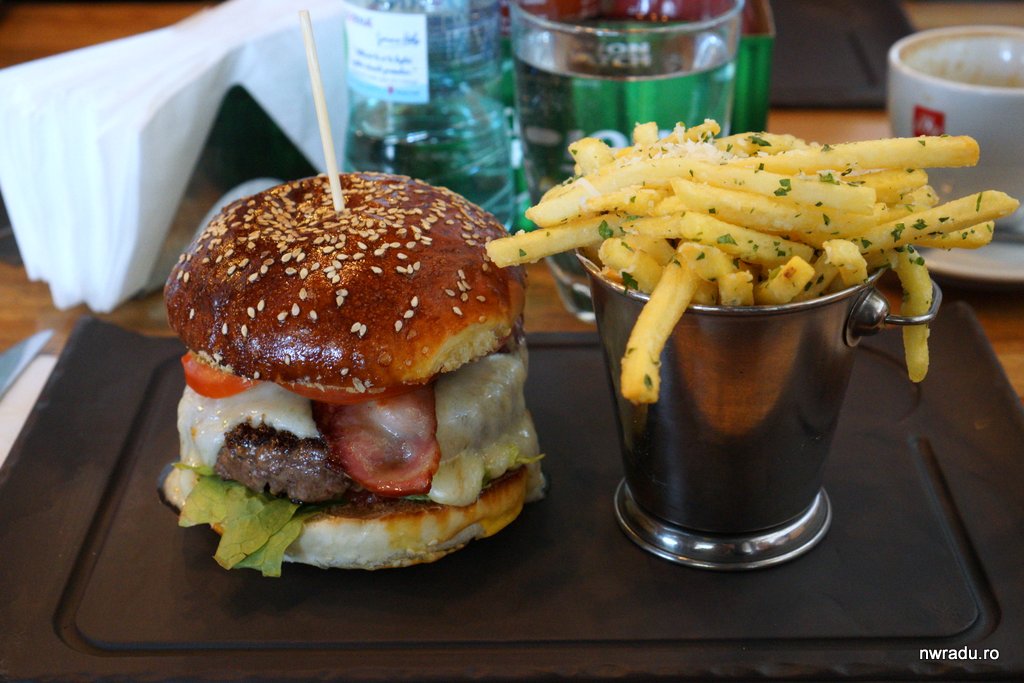 Turul Burgerilor: caut cei mai buni burgeri din București - nwradu blog