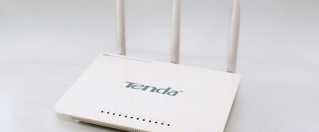 Review Tenda W1800R - router modern și performant - nwradu blog