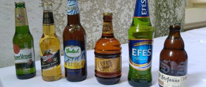 Miller, Urquell, Efes, St Stefanus și alte beri sunt distribuite ...