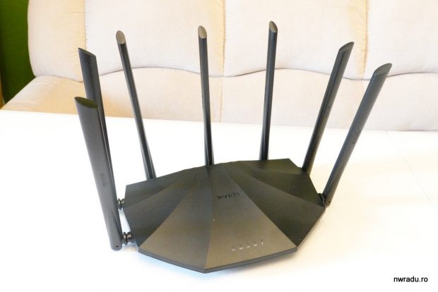 Review: router Tenda AC23 AC2100, un model de 299 lei cu rezultate bune ...