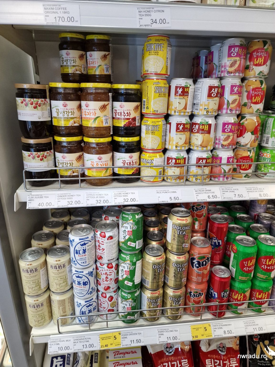 Am mers la KJ Center, magazin cu produse alimentare coreene și japoneze ...